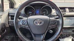 Melns Toyota Avensis 2018 Tallina, ar dzinēja tilpumu 1.80 L un nobraukumu 124 tūkst. km par 13990 €, foto 13 vietnē AUTOMOTO.COM.LV