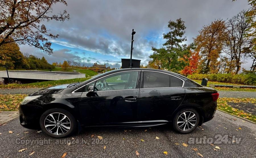 Melns Toyota Avensis 2018 Rakvere, ar dzinēja tilpumu 1.80 L un nobraukumu 114 tūkst. km par 12900 €, foto 1 vietnē AUTOMOTO.COM.LV
