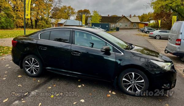 Toyota Avensis 2018 Rakvere vietnē Melns Toyota Avensis 2018 Rakvere, ar dzinēja tilpumu 1.80 L un nobraukumu 114 tūkst. km par 12900 €, foto 5 vietnē AUTOMOTO.COM.LV