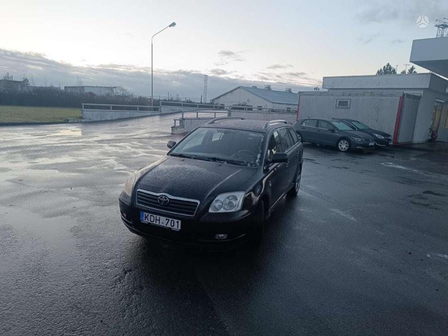 Melns Toyota Avensis 2003 Mažeikiai, ar dzinēja tilpumu 2.00 L un nobraukumu 378 tūkst. km par 1500 €, foto 3 vietnē AUTOMOTO.COM.LV
