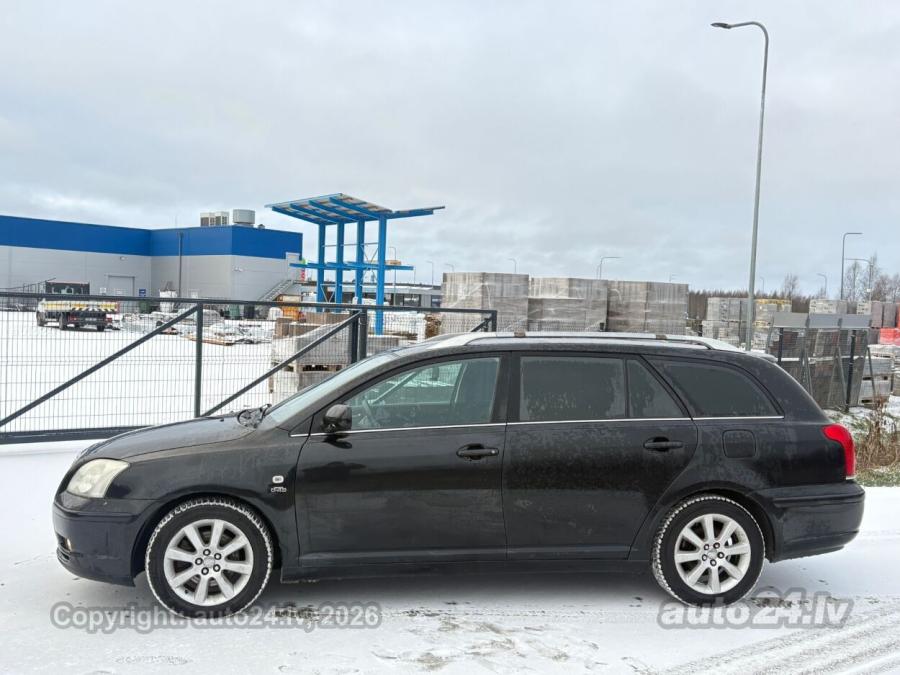 Melns Toyota Avensis 2003 Rapla, ar dzinēja tilpumu 2.00 L un nobraukumu 319 tūkst. km par 1500 €, foto 1 vietnē AUTOMOTO.COM.LV