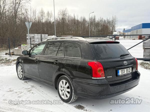 Melns Toyota Avensis 2003 Rapla, ar dzinēja tilpumu 2.00 L un nobraukumu 319 tūkst. km par 1500 €, foto 3 vietnē AUTOMOTO.COM.LV