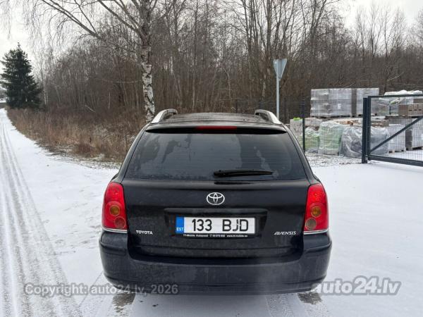 Melns Toyota Avensis 2003 Rapla, ar dzinēja tilpumu 2.00 L un nobraukumu 319 tūkst. km par 1500 €, foto 8 vietnē AUTOMOTO.COM.LV