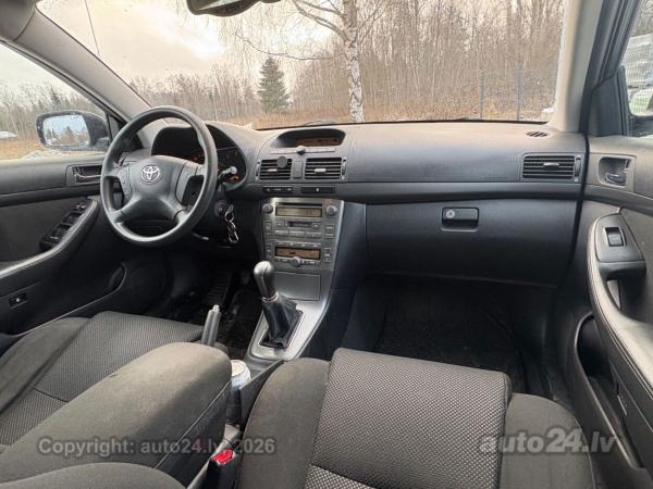 Melns Toyota Avensis 2003 Rapla, ar dzinēja tilpumu 2.00 L un nobraukumu 319 tūkst. km par 1500 €, foto 11 vietnē AUTOMOTO.COM.LV