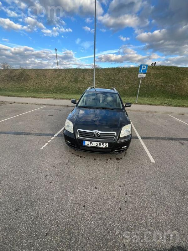 Melns Toyota Avensis 2003 Daugavpils, ar dzinēja tilpumu 2.40 L un nobraukumu 293 tūkst. km par 1300 €, foto 4 vietnē AUTOMOTO.COM.LV