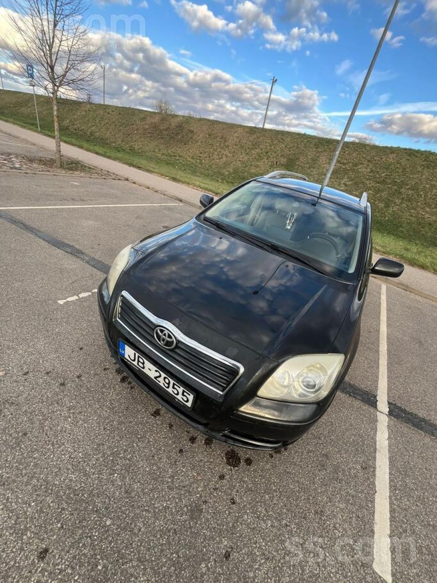 Melns Toyota Avensis 2003 Daugavpils, ar dzinēja tilpumu 2.40 L un nobraukumu 293 tūkst. km par 1300 €, foto 8 vietnē AUTOMOTO.COM.LV