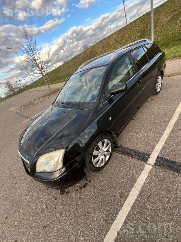 Melns Toyota Avensis 2003 Daugavpils, ar dzinēja tilpumu 2.40 L un nobraukumu 293 tūkst. km par 1300 €, foto 8 vietnē AUTOMOTO.COM.LV