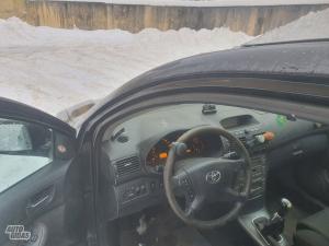 Черный Тойота Авенсис 2003 в Зарасай, объемом двигателя 2.00 л и пробегом 295 тыс. км за 550 €, фото 10 на AUTOMOTO.COM.LV
