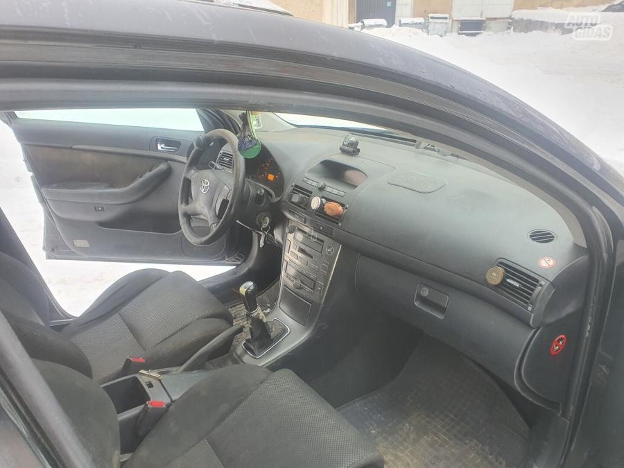 Черный Тойота Авенсис 2003 в Зарасай, объемом двигателя 2.00 л и пробегом 295 тыс. км за 550 €, фото 12 на AUTOMOTO.COM.LV