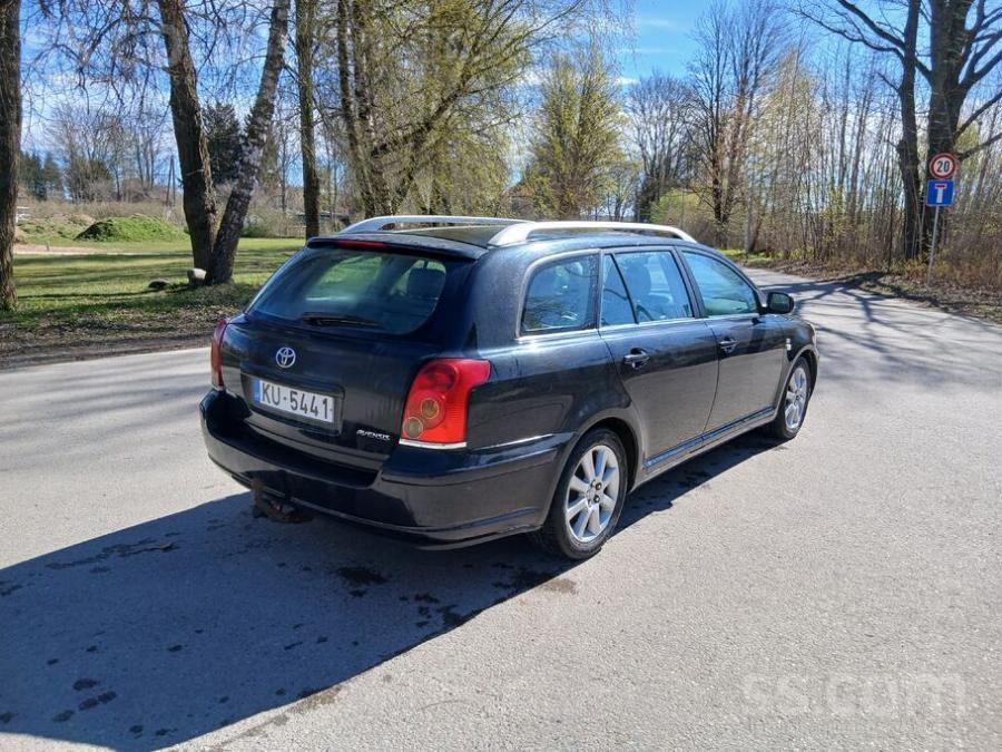 Черный Тойота Авенсис 2003 в Огре, объемом двигателя 2.00 л и пробегом 0 тыс. км за 1250 €, фото 6 на AUTOMOTO.COM.LV