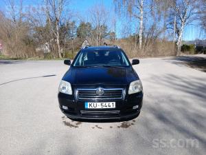 Черный Тойота Авенсис 2003 в Огре, объемом двигателя 2.00 л и пробегом 0 тыс. км за 1250 €, фото 9 на AUTOMOTO.COM.LV