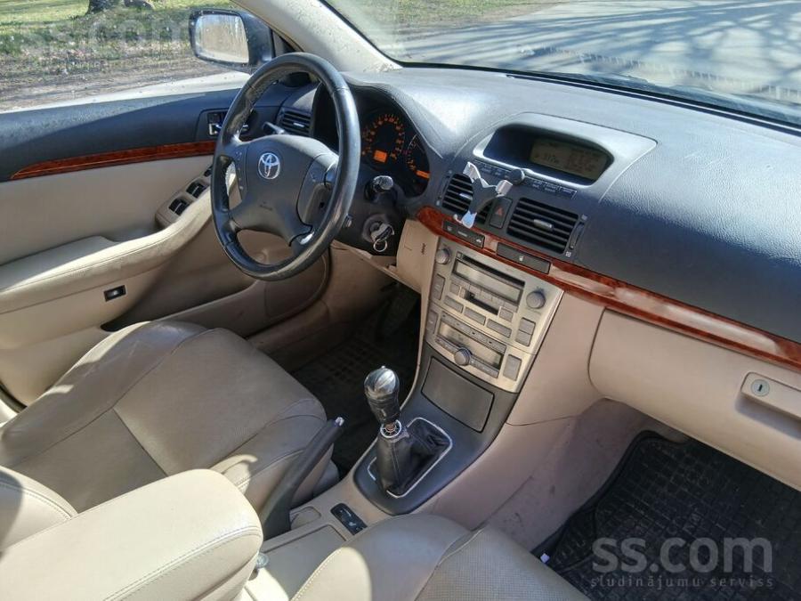 Черный Тойота Авенсис 2003 в Огре, объемом двигателя 2.00 л и пробегом 0 тыс. км за 1250 €, фото 17 на AUTOMOTO.COM.LV