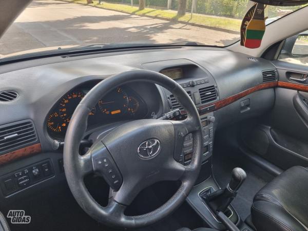 Черный Тойота Авенсис 2003 в Алитус, объемом двигателя 2.00 л и пробегом 315 тыс. км за 2250 €, фото 9 на AUTOMOTO.COM.LV