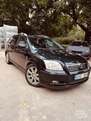 Черный Тойота Авенсис 2003 в Вильнюс, объемом двигателя 2.00 л и пробегом 362 тыс. км за 1550 €, фото 1 на AUTOMOTO.COM.LV