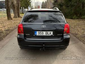 Black Toyota Avensis 2004 in Tartu, with an engine capacity of 2.00 L and mileage of 286 thousand km for 1800 €, photo 5 on AUTOMOTO.COM.LV