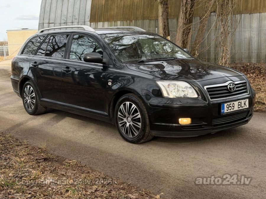 Черный Тойота Авенсис 2004 в Тарту, объемом двигателя 2.00 л и пробегом 286 тыс. км за 1800 €, фото 3 на AUTOMOTO.COM.LV