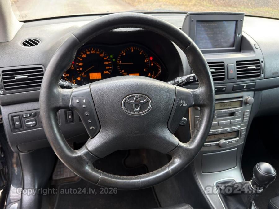 Черный Тойота Авенсис 2004 в Тарту, объемом двигателя 2.00 л и пробегом 286 тыс. км за 1800 €, фото 15 на AUTOMOTO.COM.LV