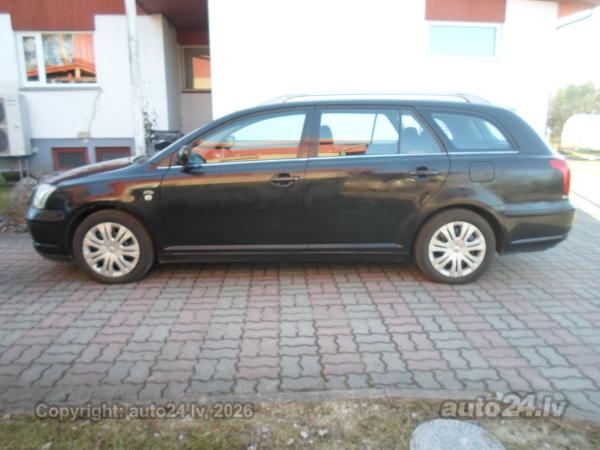 Melns Toyota Avensis 2004 Pērnava, ar dzinēja tilpumu 2.00 L un nobraukumu 414 tūkst. km par 1950 €, foto 2 vietnē AUTOMOTO.COM.LV