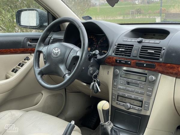 Melns Toyota Avensis 2004 Šilutė, ar dzinēja tilpumu 2.00 L un nobraukumu 379 tūkst. km par 2250 €, foto 10 vietnē AUTOMOTO.COM.LV