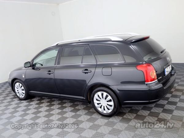 Melns Toyota Avensis 2004 Tallina, ar dzinēja tilpumu 2.00 L un nobraukumu 286 tūkst. km par 1399 €, foto 4 vietnē AUTOMOTO.COM.LV