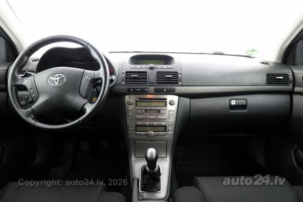 Melns Toyota Avensis 2004 Tallina, ar dzinēja tilpumu 2.00 L un nobraukumu 286 tūkst. km par 1399 €, foto 5 vietnē AUTOMOTO.COM.LV