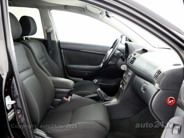 Melns Toyota Avensis 2004 Tallina, ar dzinēja tilpumu 2.00 L un nobraukumu 286 tūkst. km par 1399 €, foto 6 vietnē AUTOMOTO.COM.LV