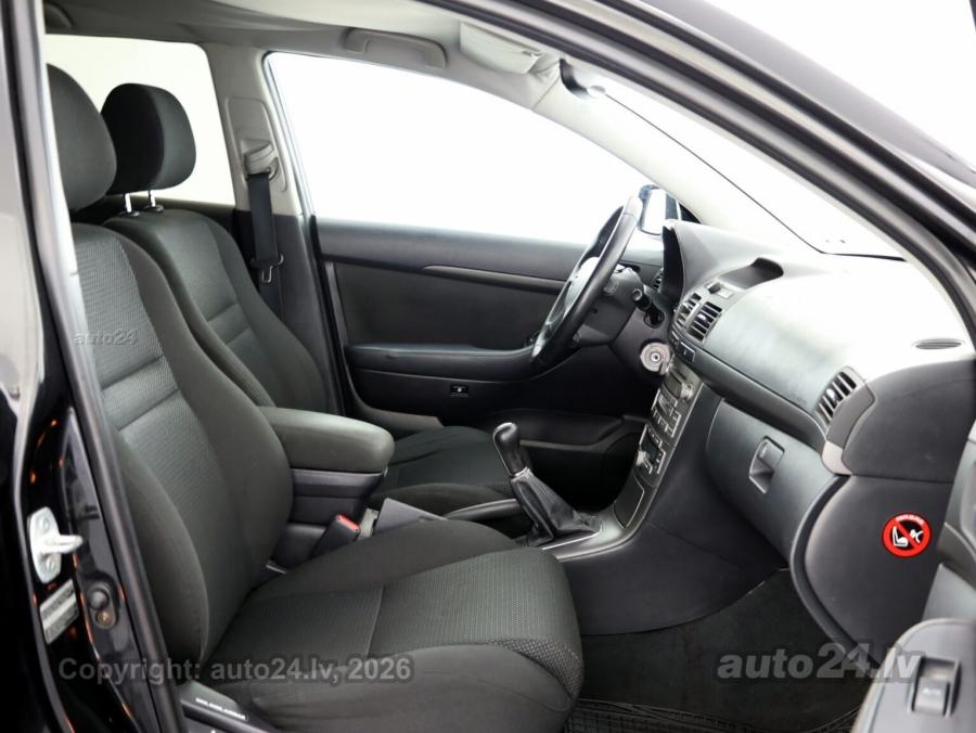 Черный Тойота Авенсис 2004 в Таллин, объемом двигателя 2.00 л и пробегом 286 тыс. км за 1399 €, фото 7 на AUTOMOTO.COM.LV