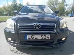 Black Toyota Avensis 2004 in Vilnius, with an engine capacity of 2.00 L and mileage of 315 thousand km for 1600 €, photo 6 on AUTOMOTO.COM.LV