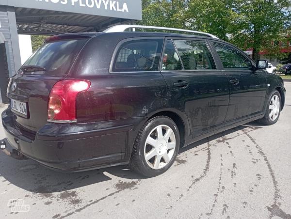 Melns Toyota Avensis 2004 Viļņa, ar dzinēja tilpumu 2.00 L un nobraukumu 315 tūkst. km par 1600 €, foto 6 vietnē AUTOMOTO.COM.LV