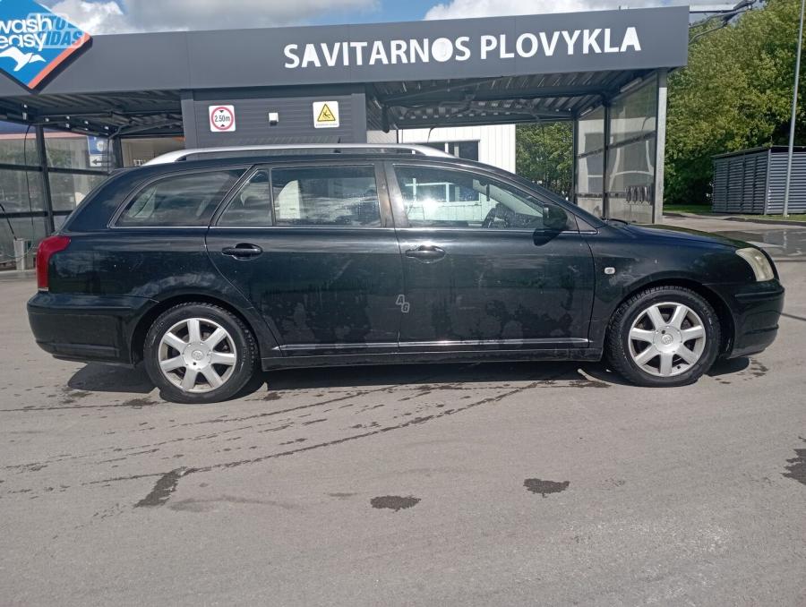 Black Toyota Avensis 2004 in Vilnius, with an engine capacity of 2.00 L and mileage of 315 thousand km for 1600 €, photo 11 on AUTOMOTO.COM.LV