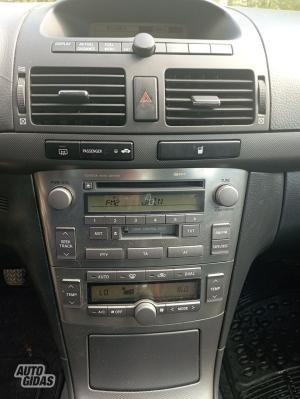 Black Toyota Avensis 2004 in Vilnius, with an engine capacity of 2.00 L and mileage of 315 thousand km for 1600 €, photo 13 on AUTOMOTO.COM.LV