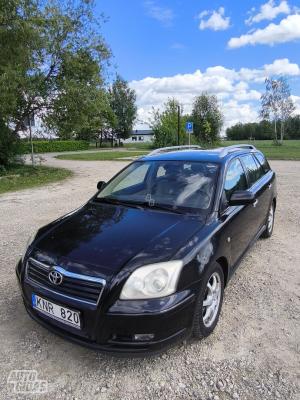 Черный Тойота Авенсис 2004 в Паневежис, объемом двигателя 2.00 л и пробегом 220 тыс. км за 1600 €, фото  на AUTOMOTO.COM.LV