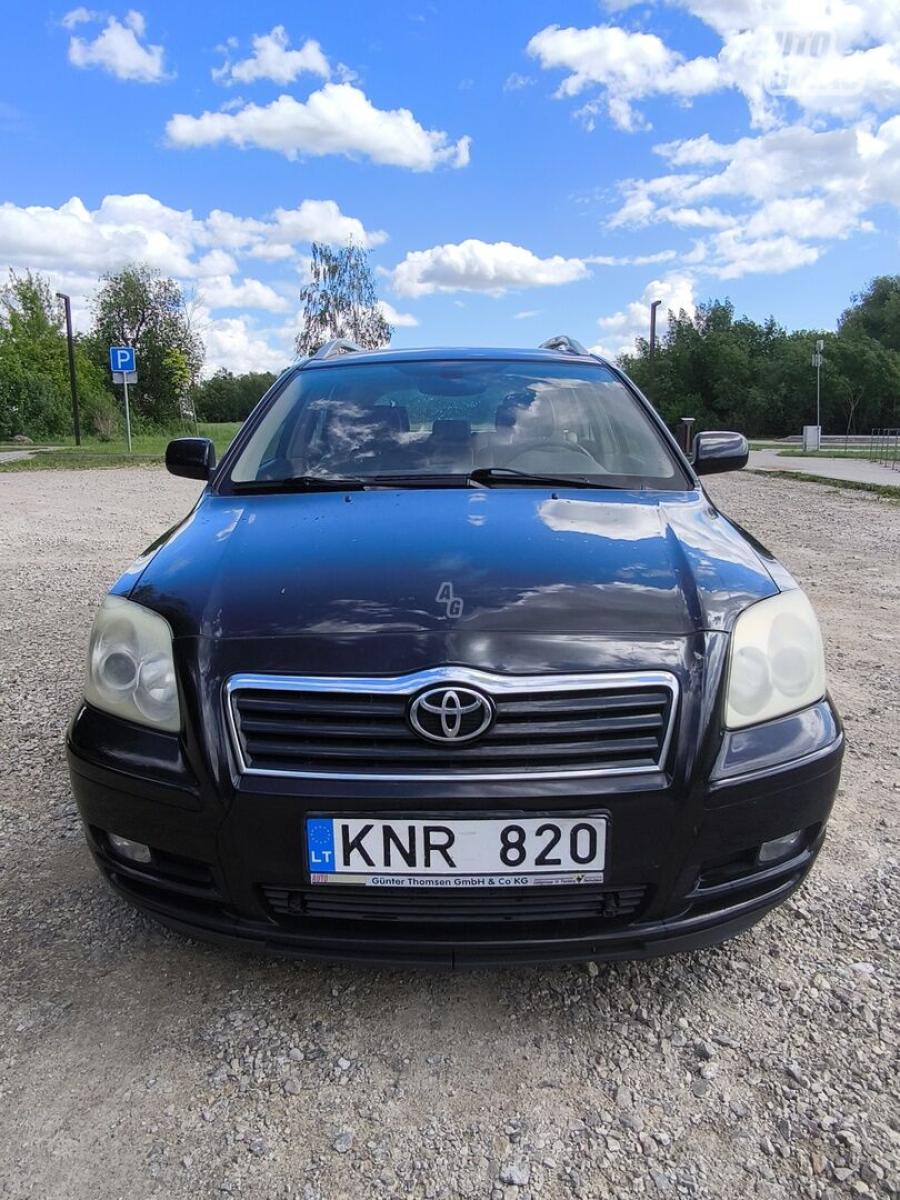 Black Toyota Avensis 2004 in Panevezys, with an engine capacity of 2.00 L and mileage of 220 thousand km for 1600 €, photo 3 on AUTOMOTO.COM.LV