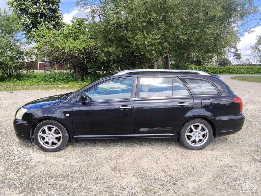 Black Toyota Avensis 2004 in Panevezys, with an engine capacity of 2.00 L and mileage of 220 thousand km for 1600 €, photo 7 on AUTOMOTO.COM.LV
