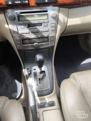 Black Toyota Avensis 2004 in Panevezys, with an engine capacity of 2.00 L and mileage of 220 thousand km for 1600 €, photo 28 on AUTOMOTO.COM.LV
