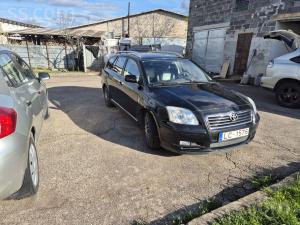 Melns Toyota Avensis 2004 Daugavpils, ar dzinēja tilpumu 2.00 L un nobraukumu 280 tūkst. km par 1999 €, foto 3 vietnē AUTOMOTO.COM.LV