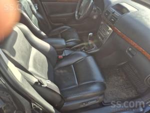 Melns Toyota Avensis 2004 Daugavpils, ar dzinēja tilpumu 2.00 L un nobraukumu 280 tūkst. km par 1999 €, foto 5 vietnē AUTOMOTO.COM.LV