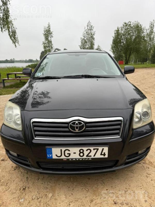 Black Toyota Avensis 2004 in Jekabpils, with an engine capacity of 1.80 L and mileage of 187 thousand km for 1750 €, photo 7 on AUTOMOTO.COM.LV
