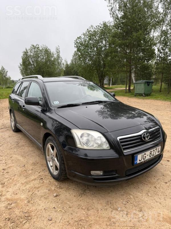Black Toyota Avensis 2004 in Jekabpils, with an engine capacity of 1.80 L and mileage of 187 thousand km for 1750 €, photo 8 on AUTOMOTO.COM.LV