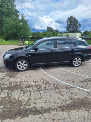 Melns Toyota Avensis 2004 Rīga, ar dzinēja tilpumu 2.00 L un nobraukumu 273 tūkst. km par 1700 €, foto 3 vietnē AUTOMOTO.COM.LV