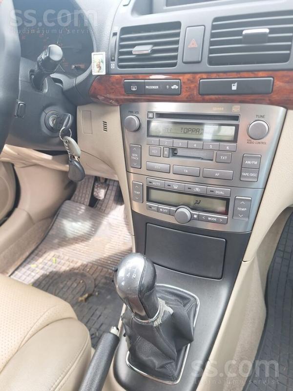 Melns Toyota Avensis 2004 Rīga, ar dzinēja tilpumu 2.00 L un nobraukumu 273 tūkst. km par 1700 €, foto 7 vietnē AUTOMOTO.COM.LV
