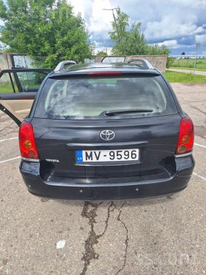 Melns Toyota Avensis 2004 Rīga, ar dzinēja tilpumu 2.00 L un nobraukumu 273 tūkst. km par 1700 €, foto 10 vietnē AUTOMOTO.COM.LV