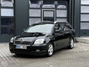 Black Toyota Avensis 2004 in Siauliai, with an engine capacity of 2.00 L and mileage of 366 thousand km for 1250 €, photo  on AUTOMOTO.COM.LV