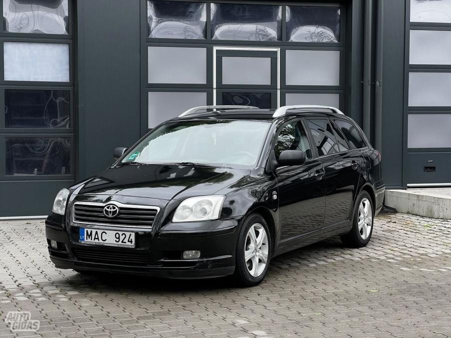 Black Toyota Avensis 2004 in Siauliai, with an engine capacity of 2.00 L and mileage of 366 thousand km for 1250 €, photo 1 on AUTOMOTO.COM.LV