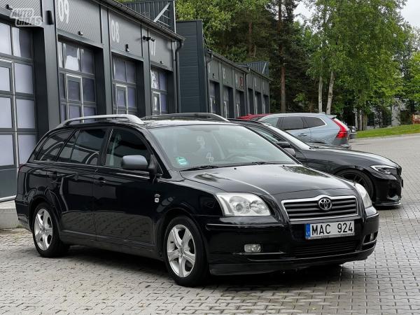 Черный Тойота Авенсис 2004 в Шяуляй, объемом двигателя 2.00 л и пробегом 366 тыс. км за 1250 €, фото 2 на AUTOMOTO.COM.LV