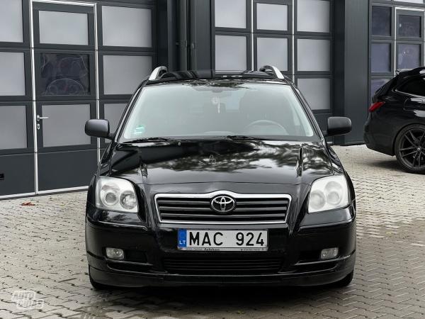 Черный Тойота Авенсис 2004 в Шяуляй, объемом двигателя 2.00 л и пробегом 366 тыс. км за 1250 €, фото 3 на AUTOMOTO.COM.LV