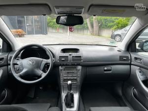 Black Toyota Avensis 2004 in Siauliai, with an engine capacity of 2.00 L and mileage of 366 thousand km for 1250 €, photo 10 on AUTOMOTO.COM.LV