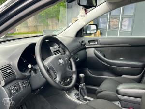 Black Toyota Avensis 2004 in Siauliai, with an engine capacity of 2.00 L and mileage of 366 thousand km for 1250 €, photo 12 on AUTOMOTO.COM.LV