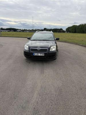 Black Toyota Avensis 2004 in Taurage, with an engine capacity of 2.00 L and mileage of 306 thousand km for 1555 €, photo 11 on AUTOMOTO.COM.LV