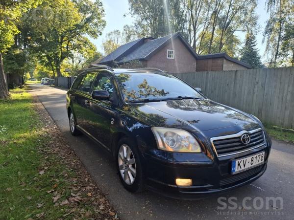 Melns Toyota Avensis 2004 Rīga, ar dzinēja tilpumu 2.00 L un nobraukumu 363 tūkst. km par 1380 €, foto 3 vietnē AUTOMOTO.COM.LV
